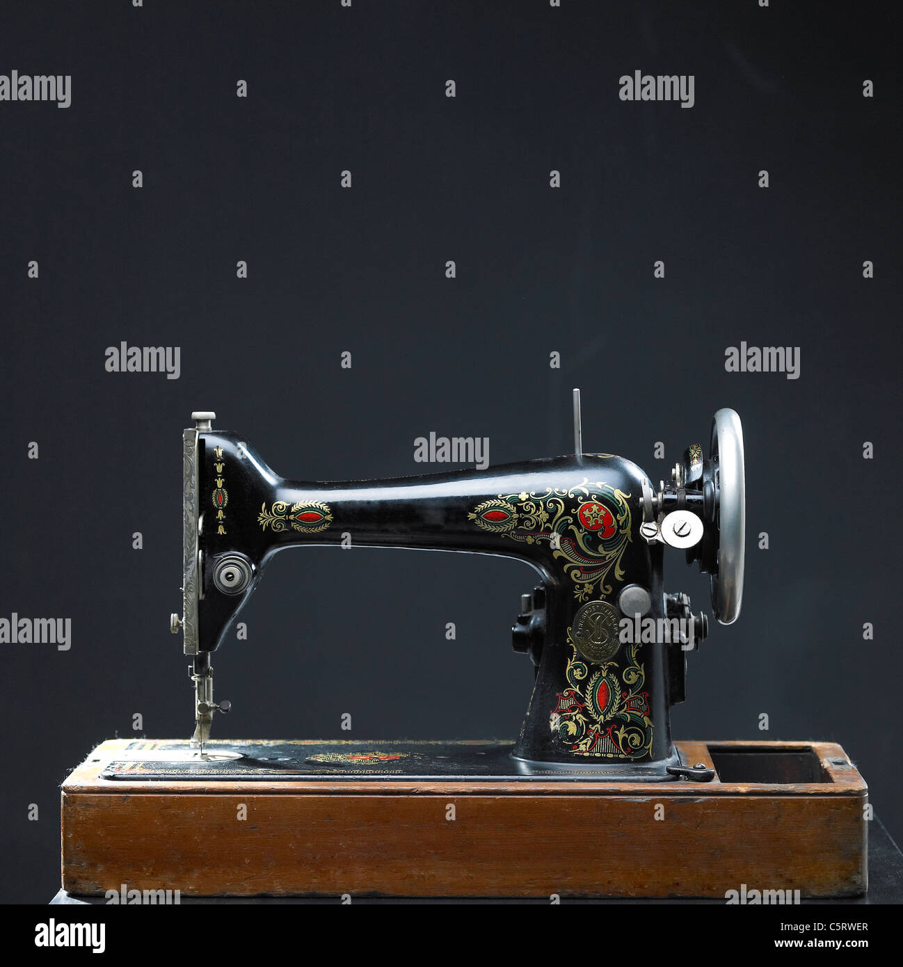 Black machine side hi-res stock photography and images - Alamy