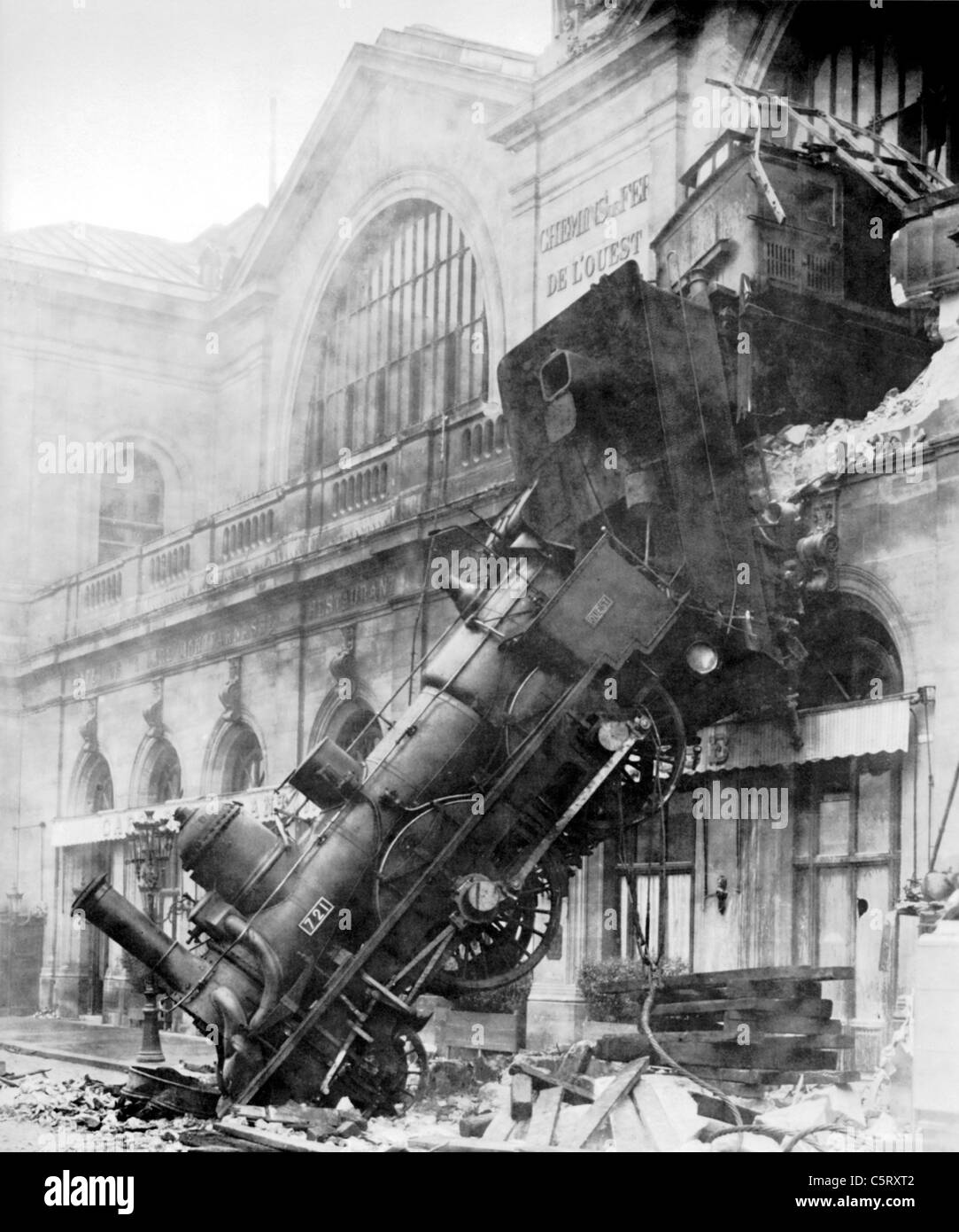 GARE MONTPARNASSE, Paris. Granville-Paris Express wrecked 22 October ...