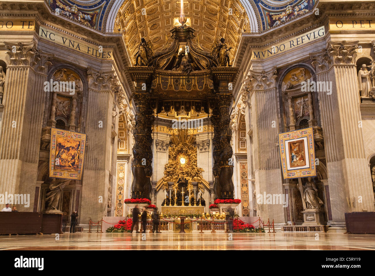 Italy, Rome, Vatican, St. Peter's Basilica, Altar Stock Photo - Alamy