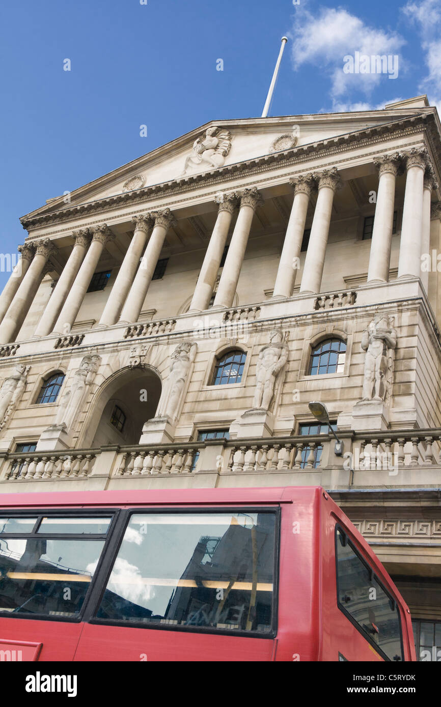 Front bank england hi-res stock photography and images - Alamy