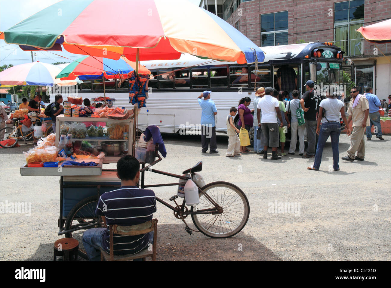 Bus stalls hi-res stock photography and images - Alamy