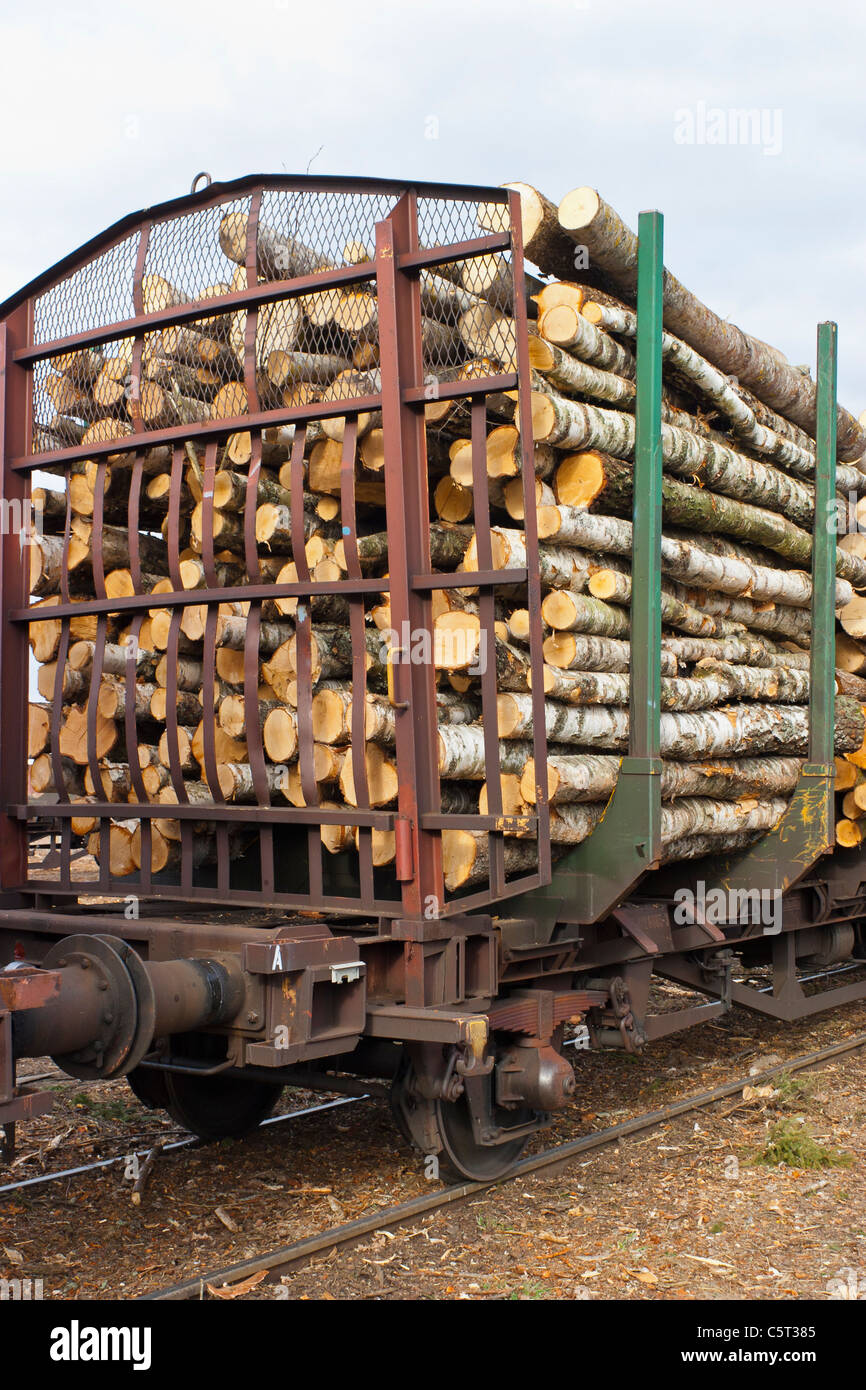 Railroad Lumber High Resolution Stock Photography and Images - Alamy
