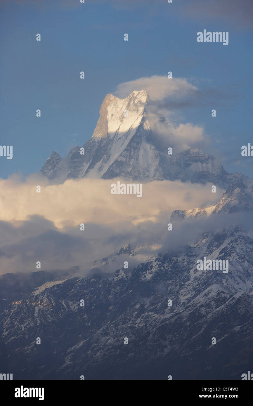 Fish Tail Mountain High Resolution Stock Photography and Images - Alamy
