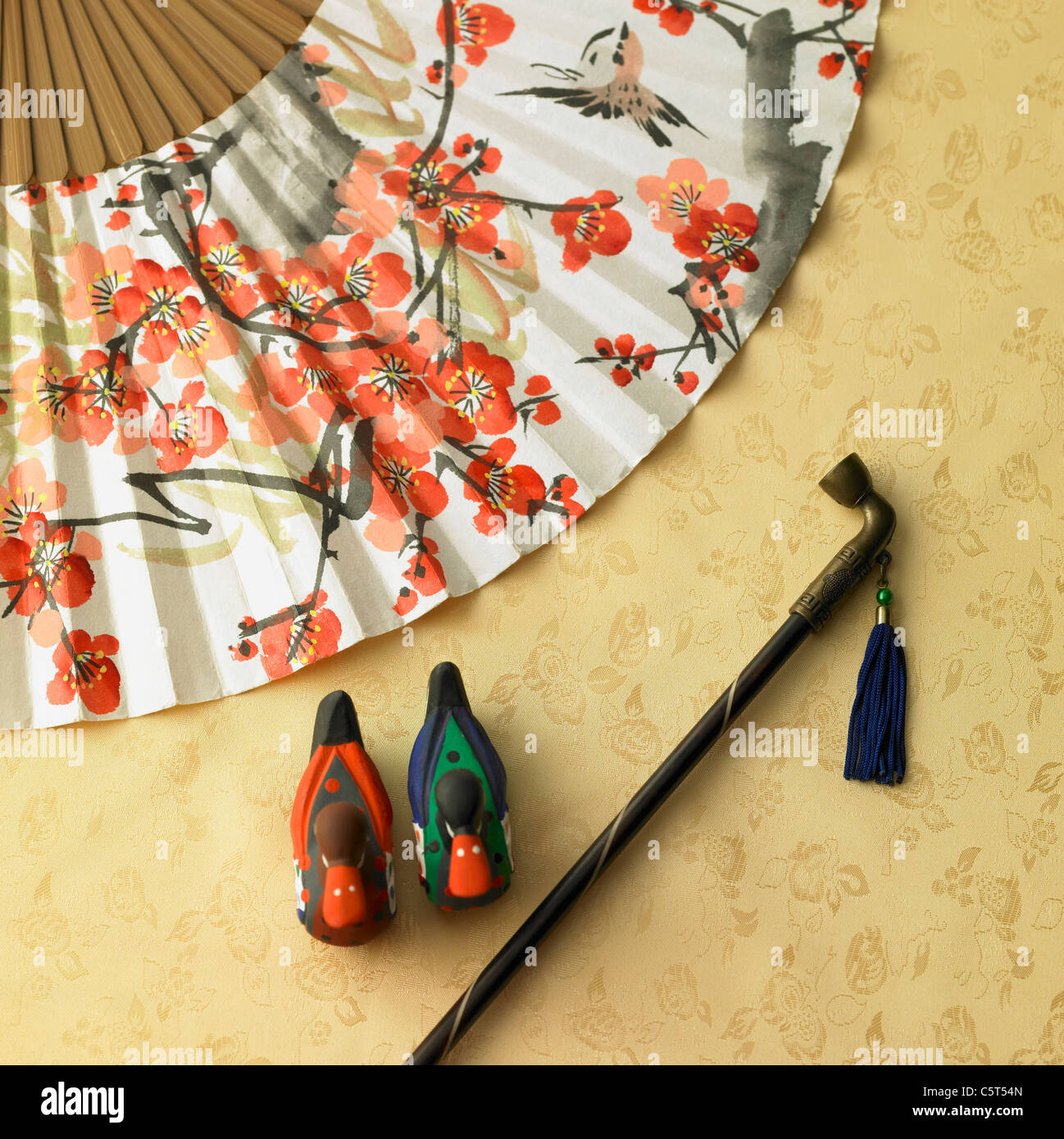 Korean traditional fan, decorations and tobacco pipe Stock Photo - Alamy