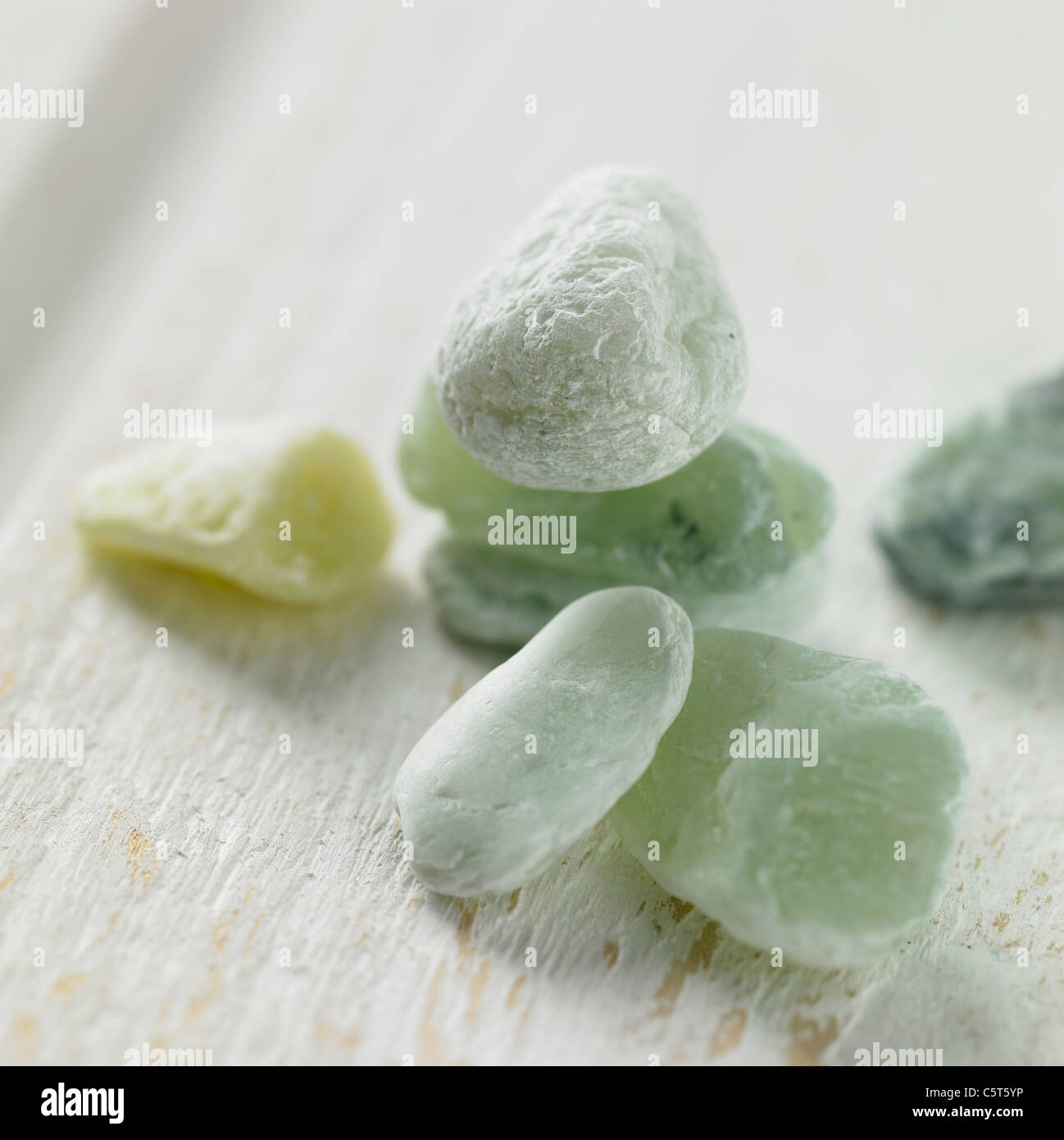 Small gem stone hi-res stock photography and images - Alamy