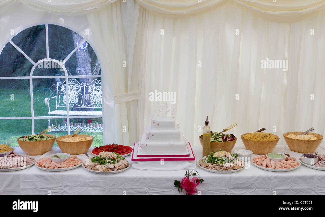 wedding catering buffet food Stock Photo - Alamy