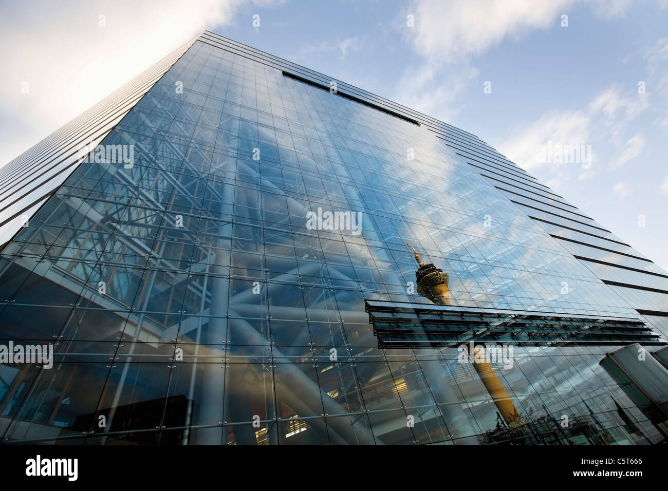 City gate office building hi-res stock photography and images - Alamy