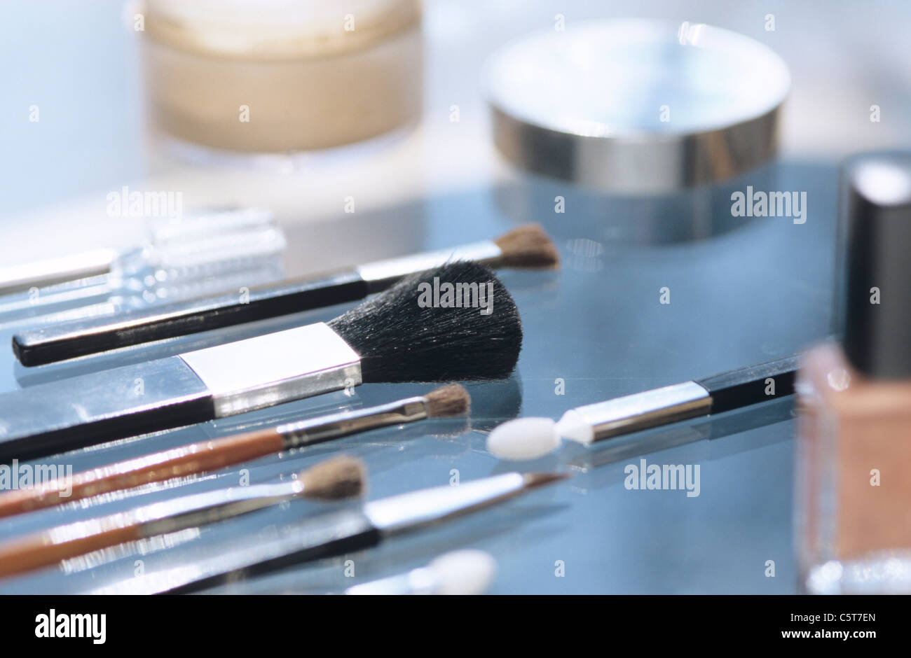 Vanity utensils hi-res stock photography and images - Alamy