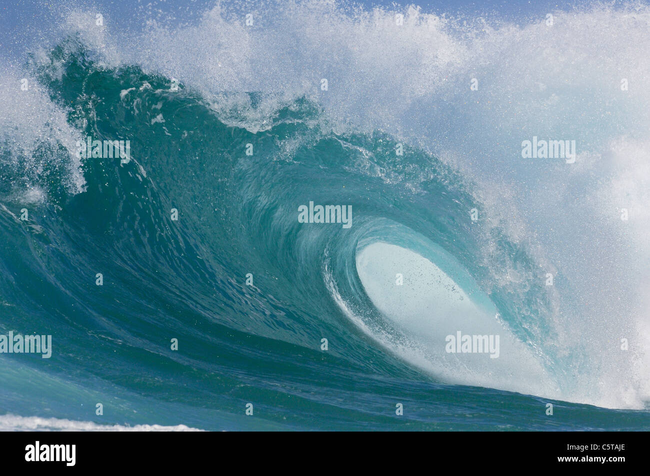 USA, Hawaii, Oahu, Big wave, close-up Stock Photo - Alamy