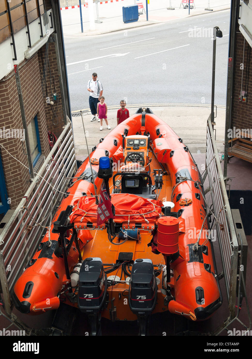 Rnli inshore craft hi-res stock photography and images - Alamy