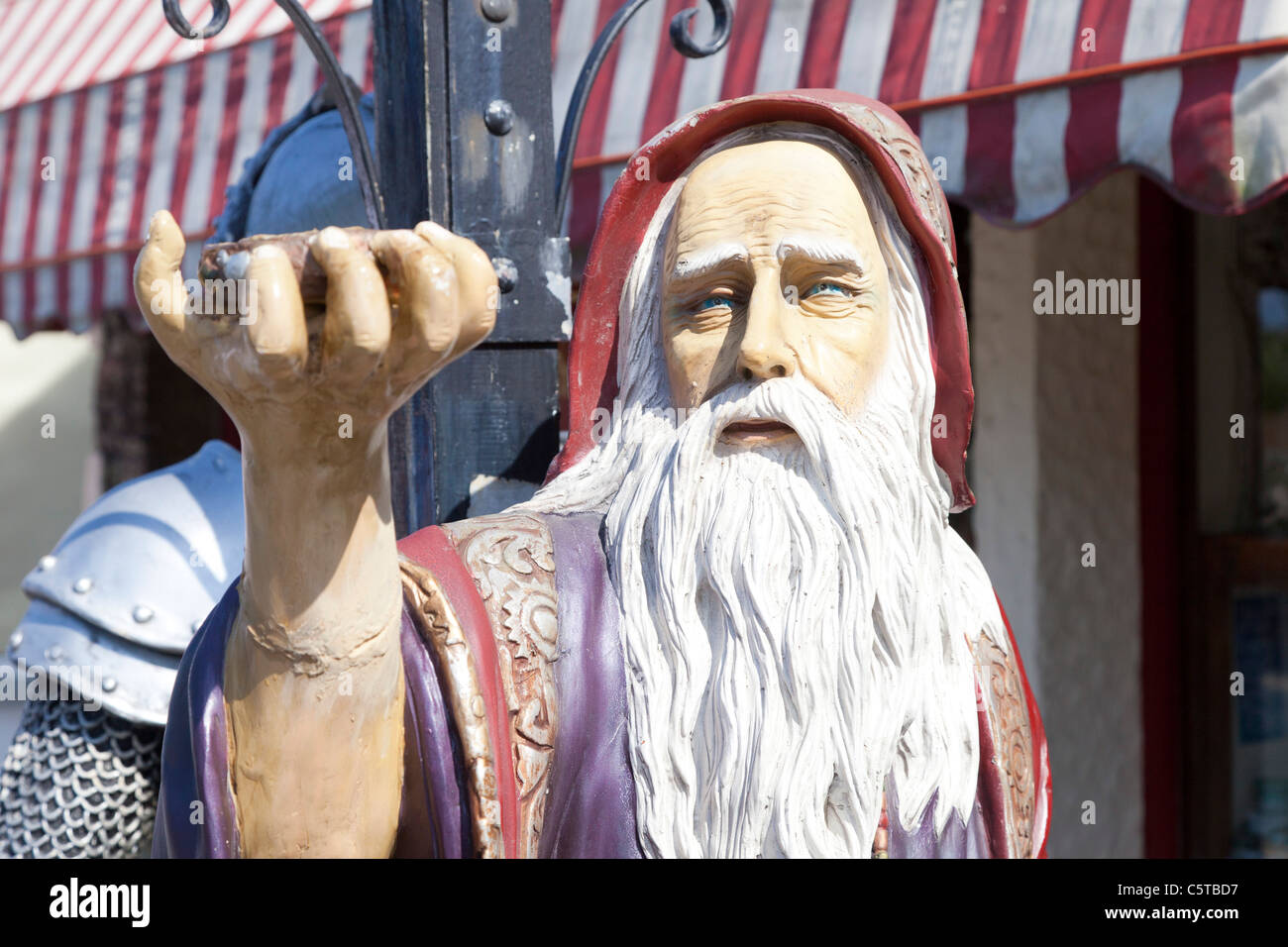 Merlin statue hi-res stock photography and images - Alamy