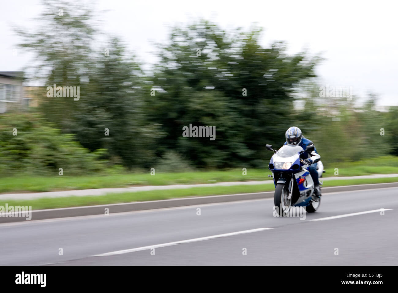 High speed motorcycle hi-res stock photography and images - Alamy