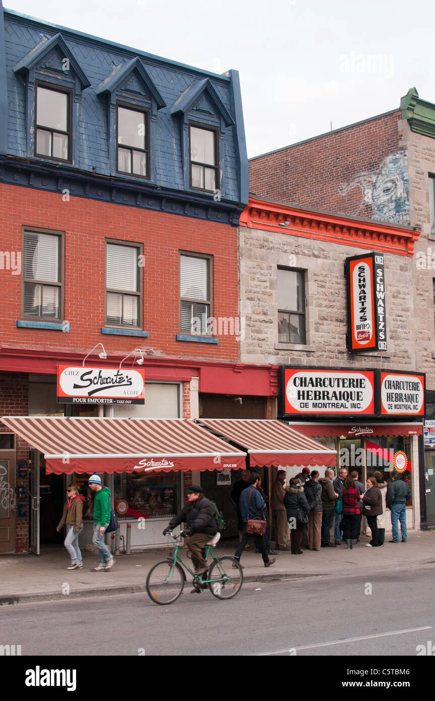 Schwartz's and montreal hi-res stock photography and images - Alamy