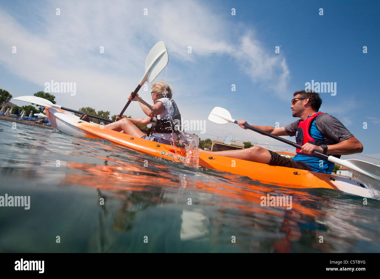 Paddle double kayak hi-res stock photography and images - Alamy