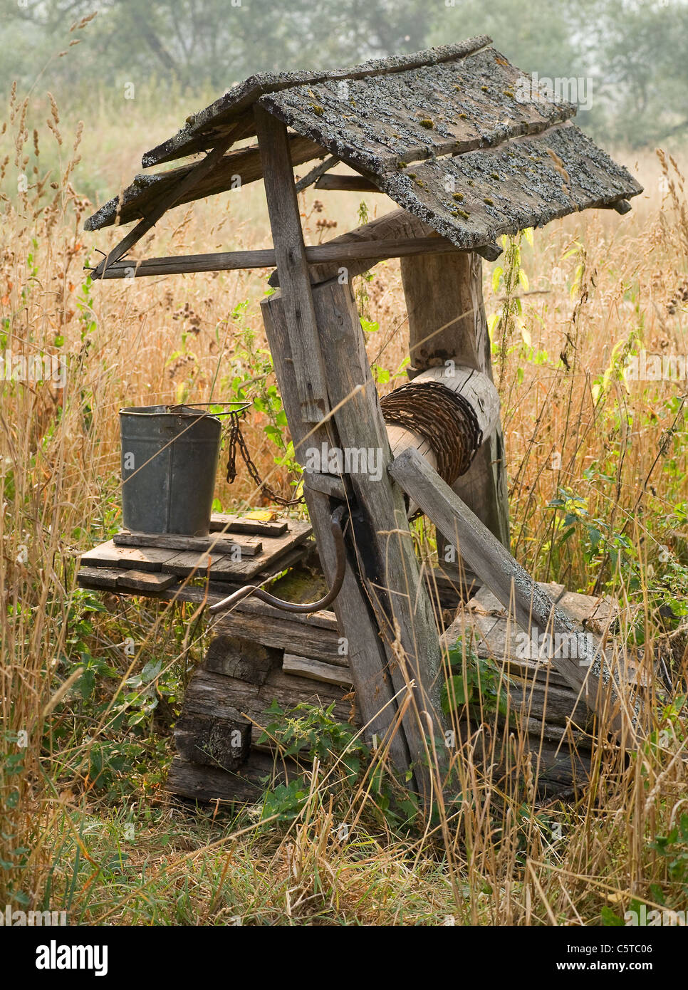 Old Water Well High Resolution Stock Photography and Images - Alamy