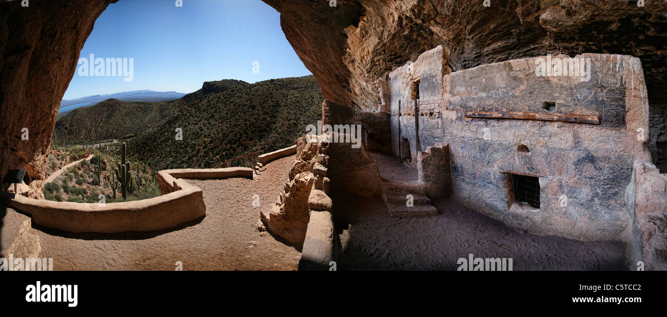 Cliff dwelling native americans hi-res stock photography and images - Alamy