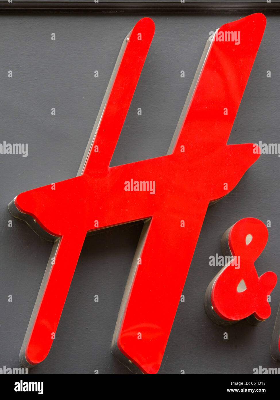 alphabet character outside photograph red sign H Stock Photo - Alamy