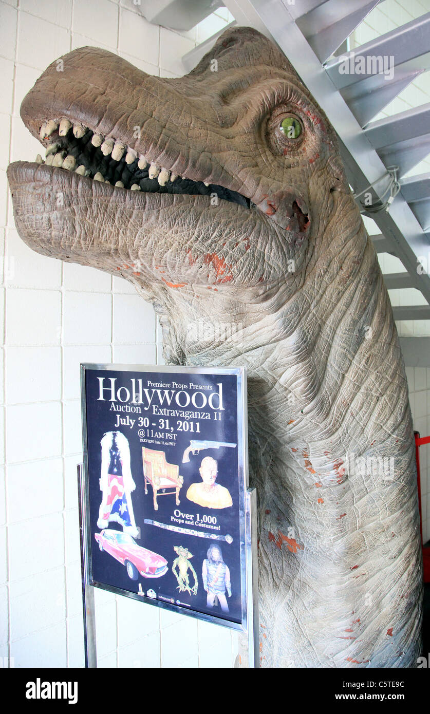 FILM PROP PREMIERE PROPS SIGN PREMIERE PROPS PRESENTS HOLLYWOOD ...