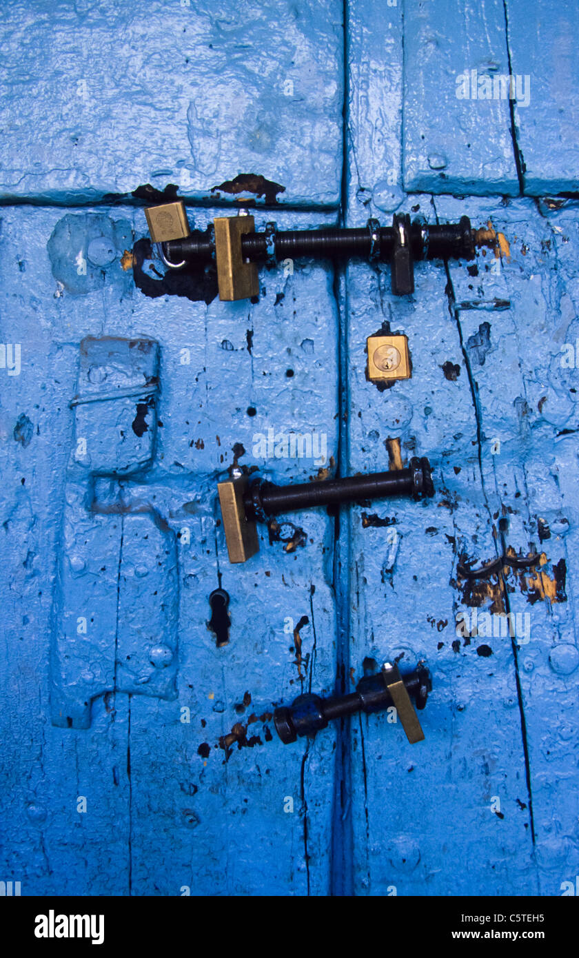 Door with many locks hi-res stock photography and images - Alamy