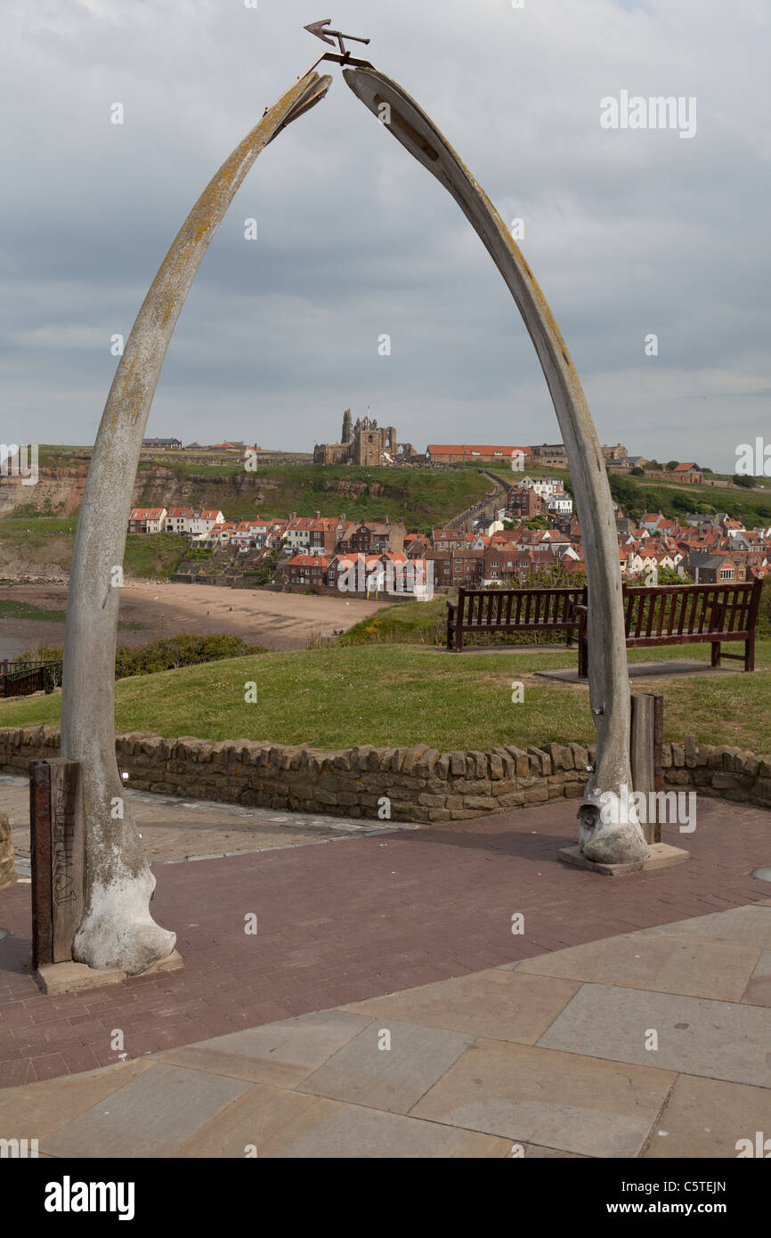 The whale bone arch on the west cliff in Whitby, North Yorkshire Stock ...