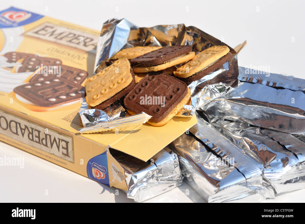 Emperador chocolate cookies hi-res stock photography and images - Alamy