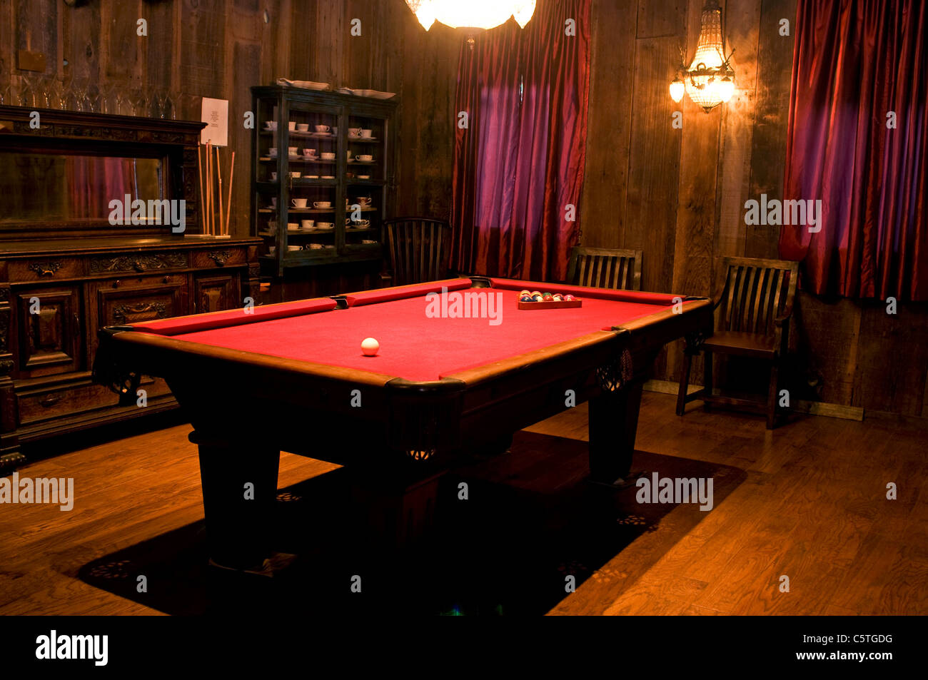 Red pool table Stock Photo - Alamy