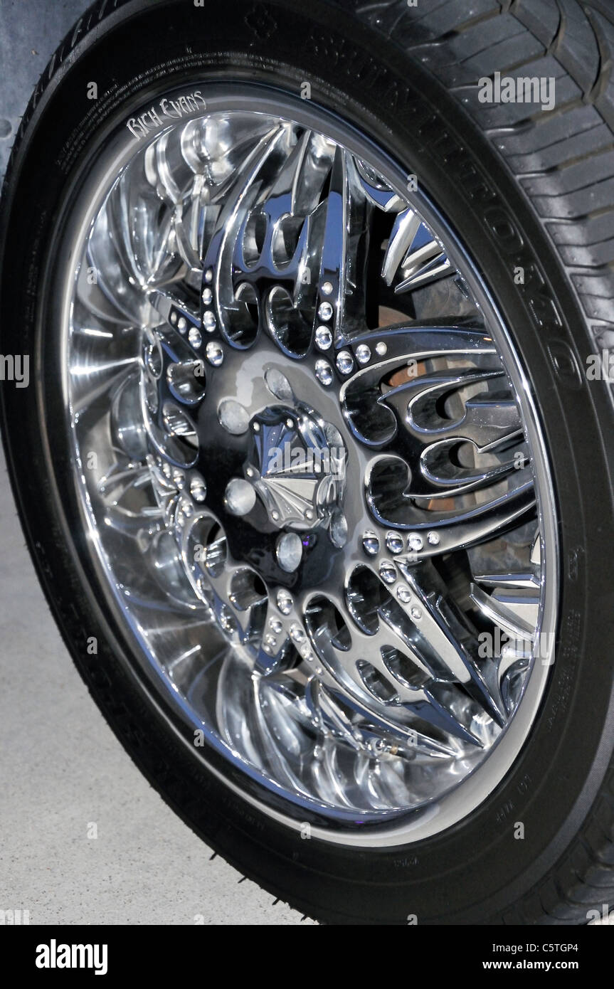 Tire with rim hi-res stock photography and images - Alamy