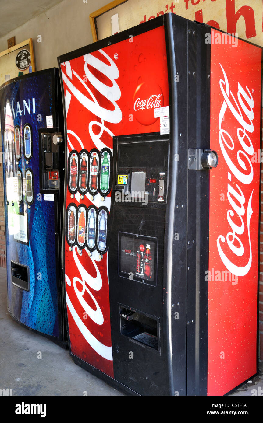 Soda machines hi-res stock photography and images - Alamy