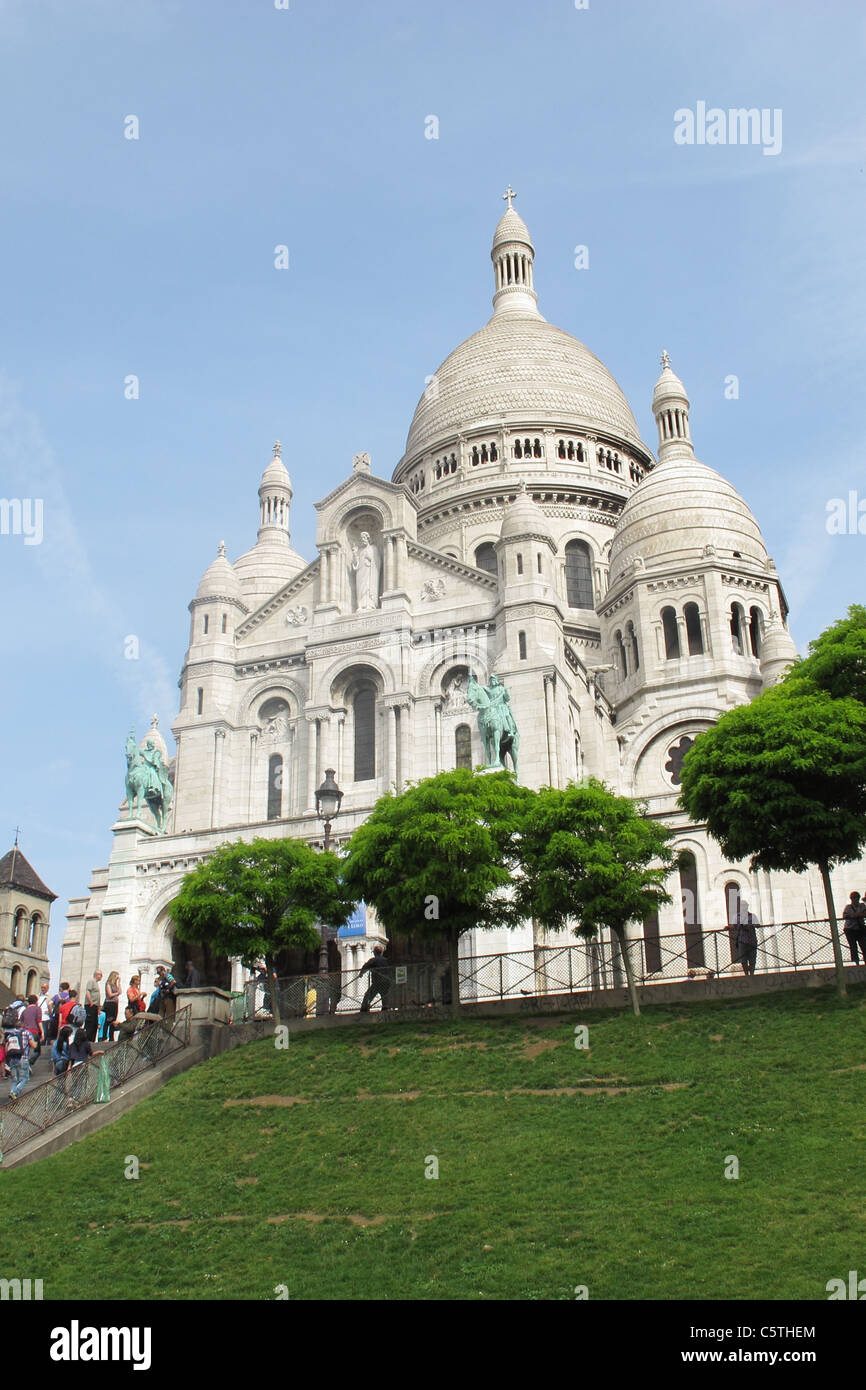 Sacre Coeur cathedral in Paris Stock Photo - Alamy