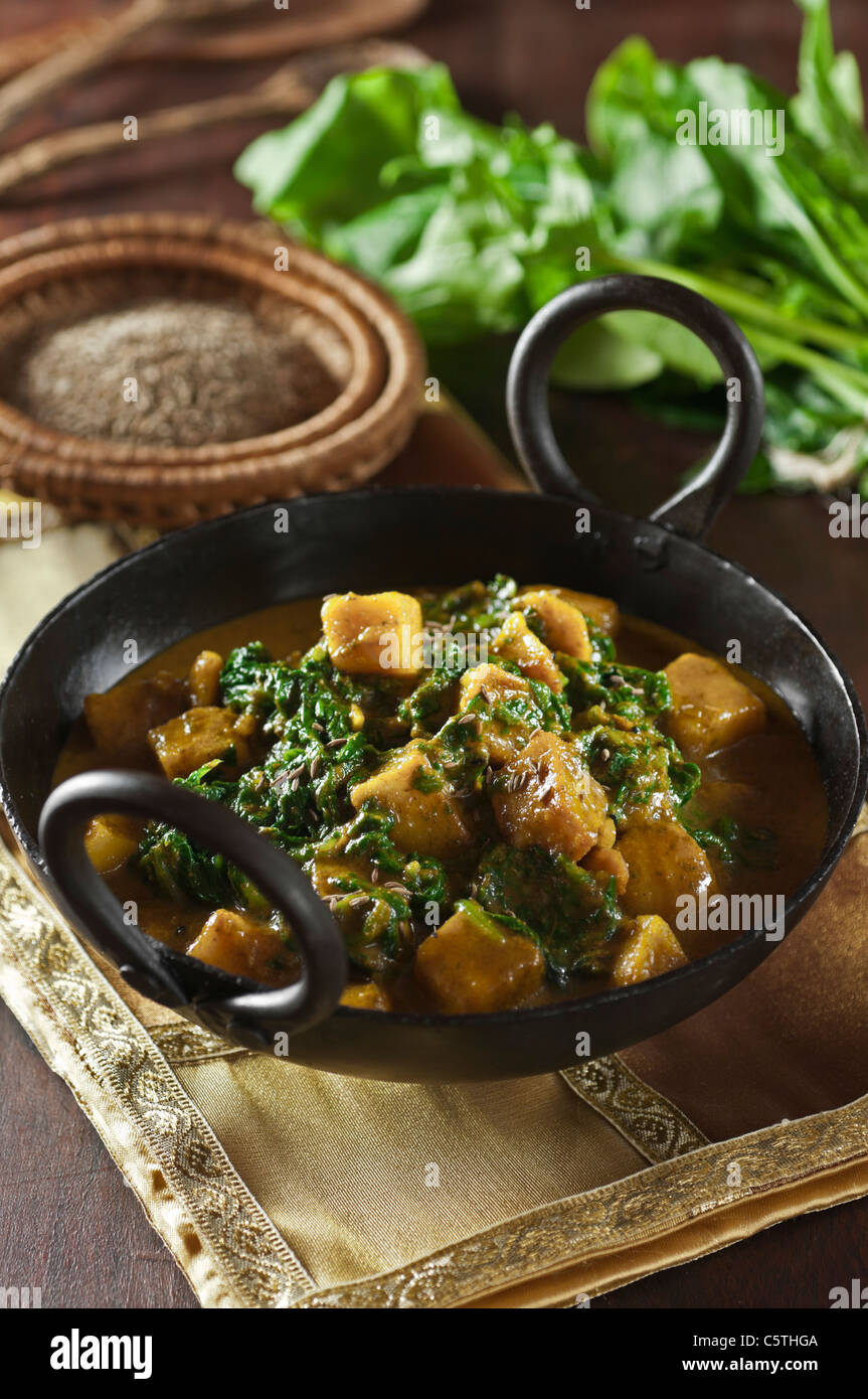 Sag aloo hi-res stock photography and images - Alamy