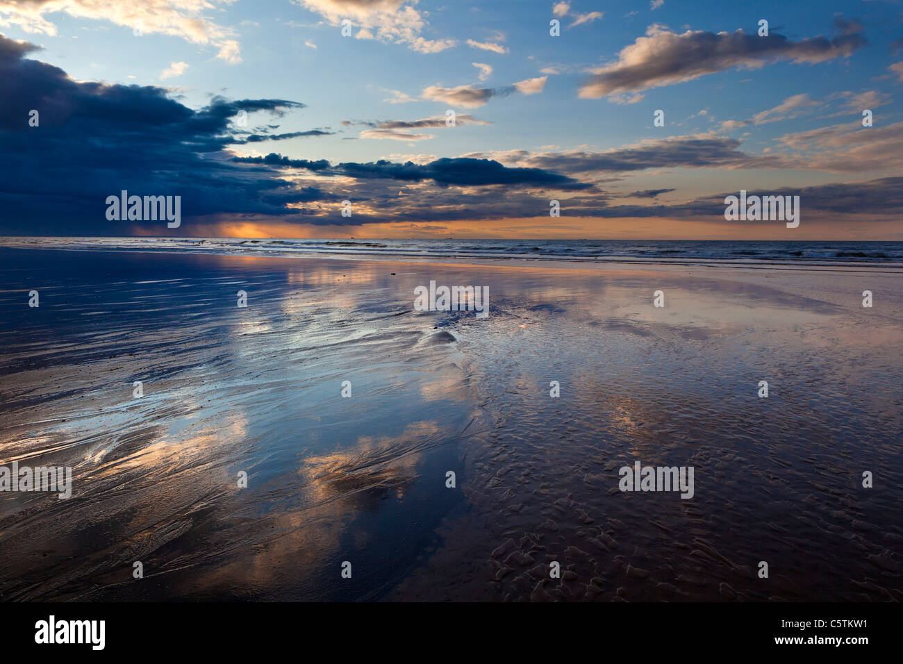 Low tide and wet beach, Saltburn, Cleveland Stock Photo - Alamy