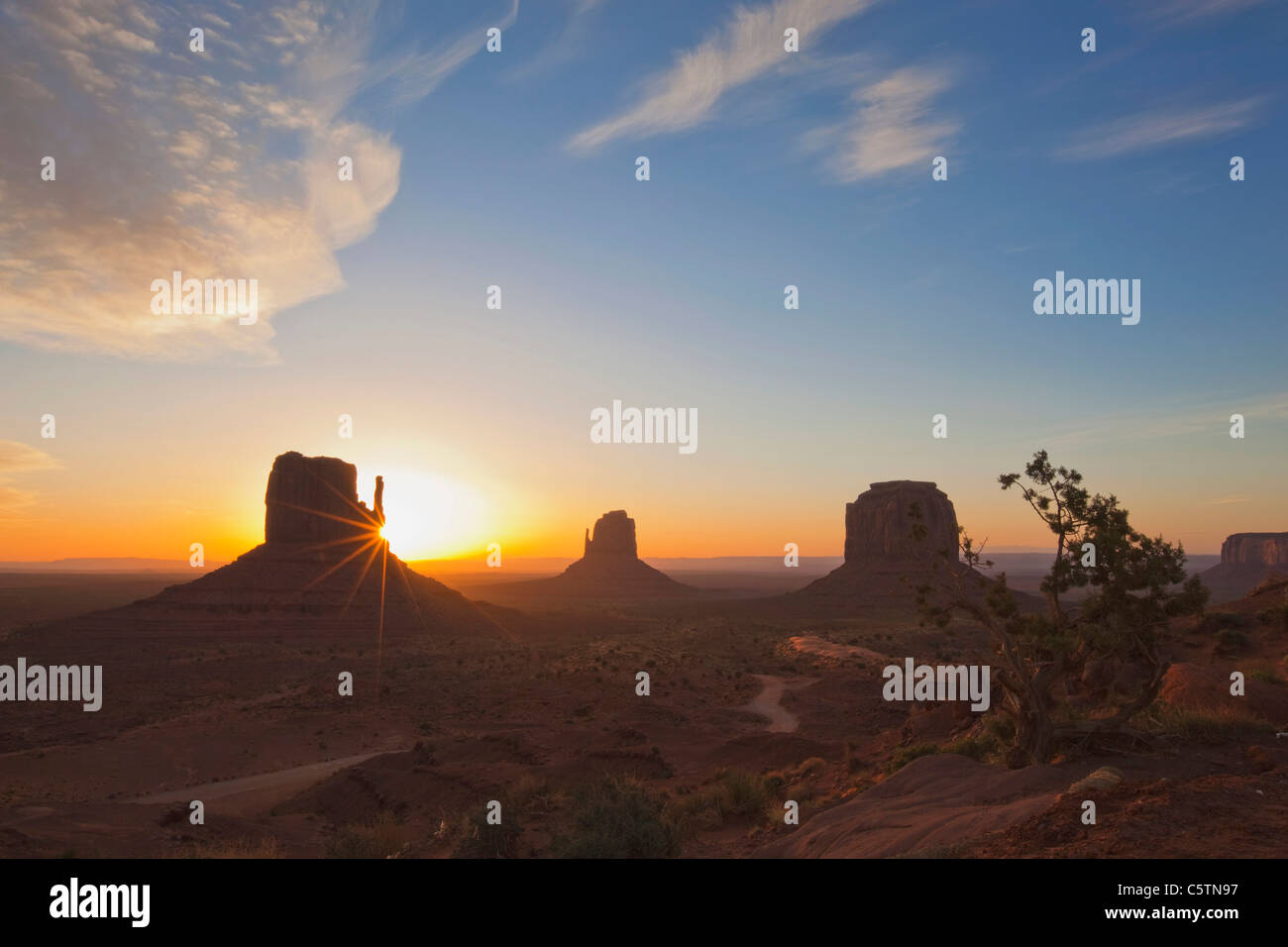 West mitten sunset monument hi-res stock photography and images - Alamy