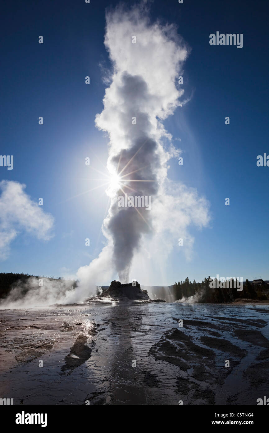 Castle geyser activity hi-res stock photography and images - Alamy