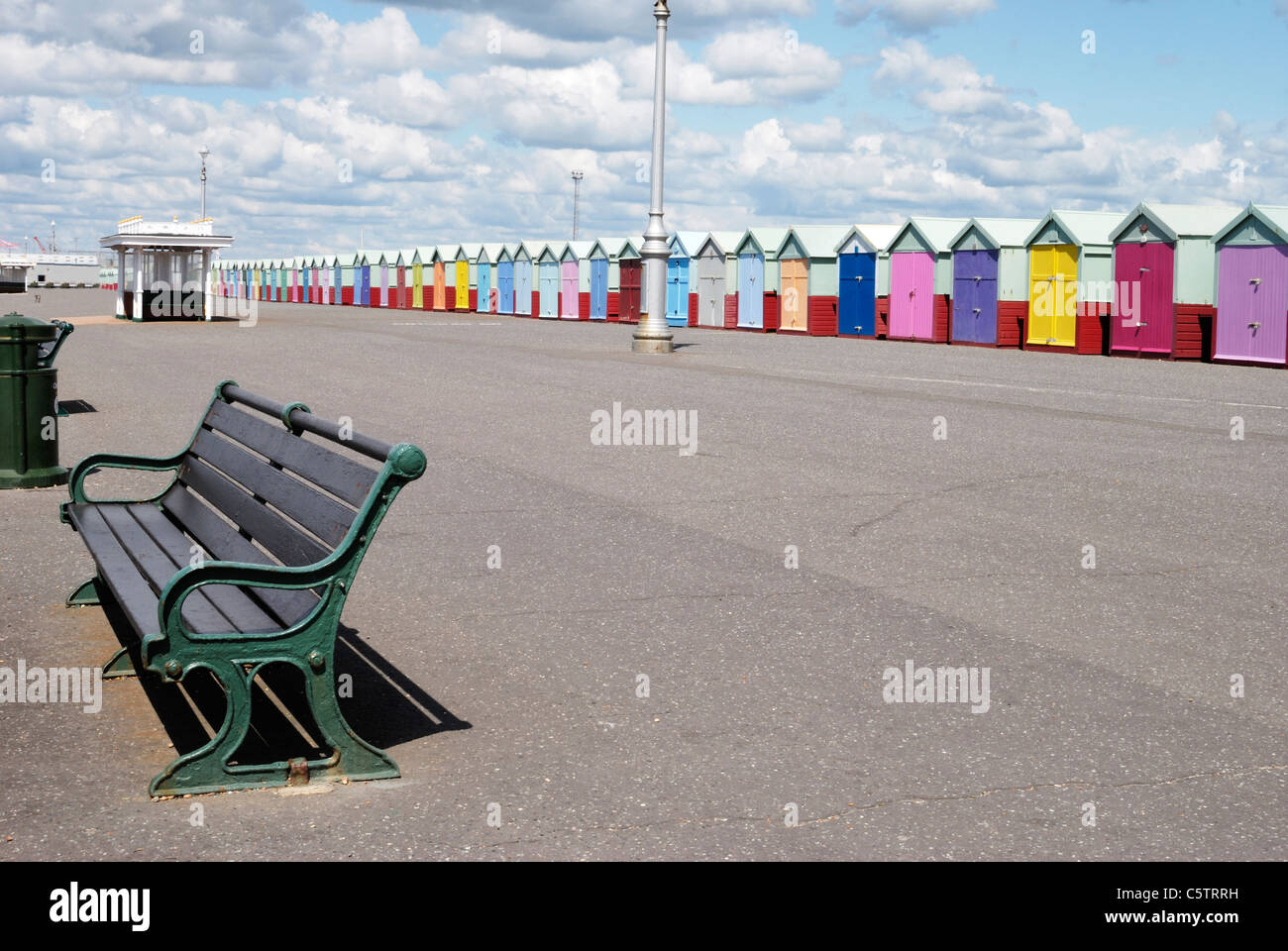 Brighton seafront bench hi-res stock photography and images - Alamy