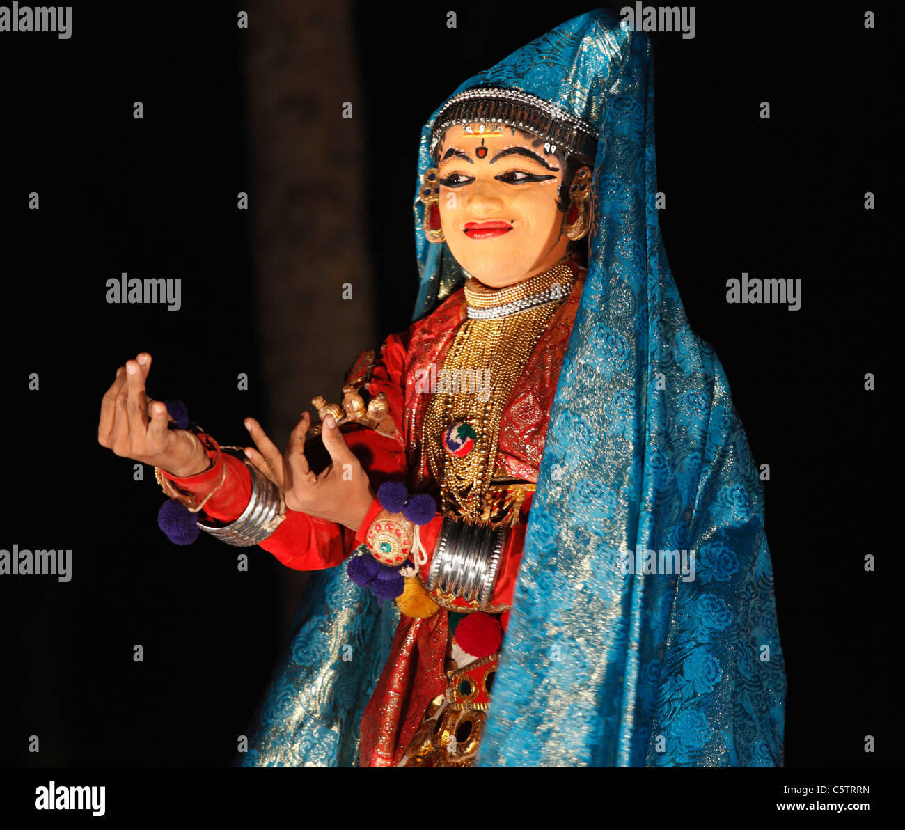 India, South India, Kerala, Minukku character performing kathakali ...