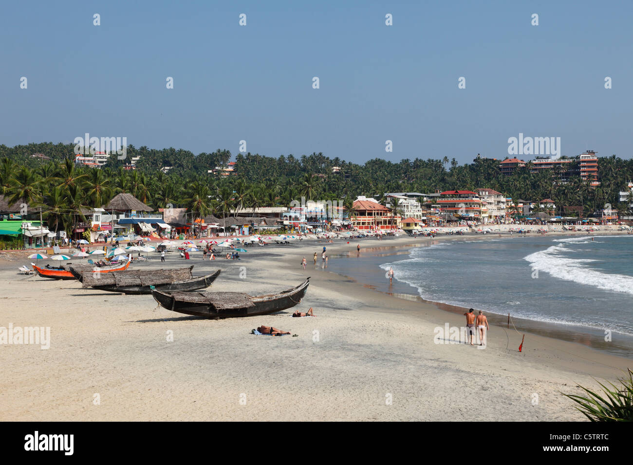 India, South India, Kerala, Malabar Coast, Tourist on beach Stock Photo ...