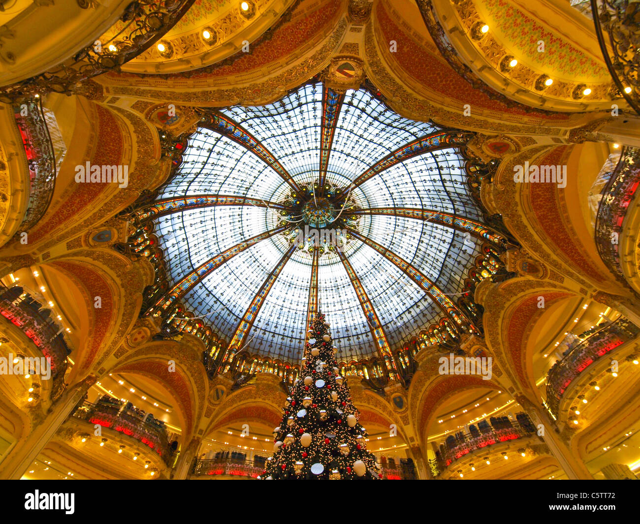 Paris, shopping mall Galeries Lafayette, France Stock Photo - Alamy