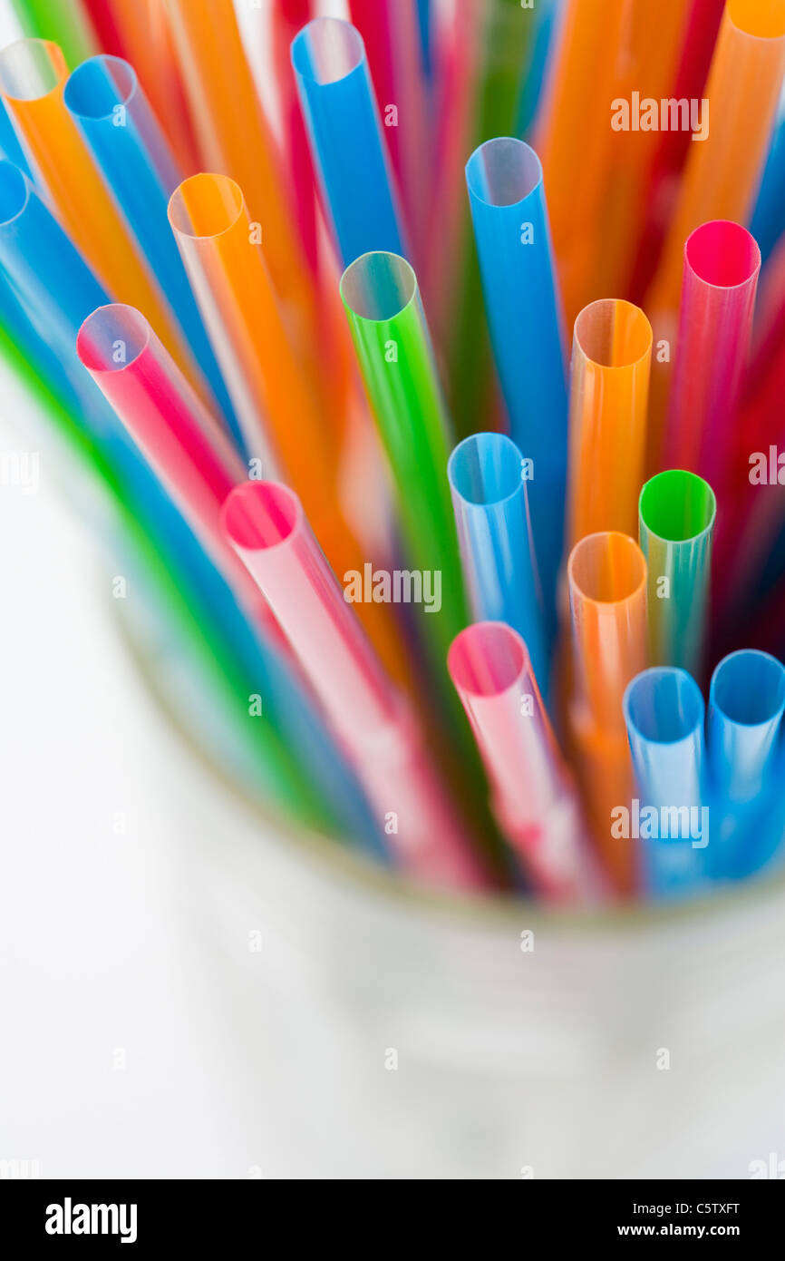 Coloured straws hi-res stock photography and images - Alamy