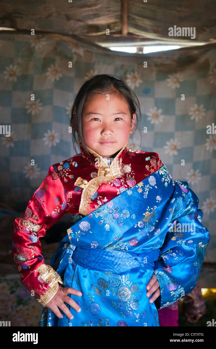 Tibetan children hi-res stock photography and images - Alamy