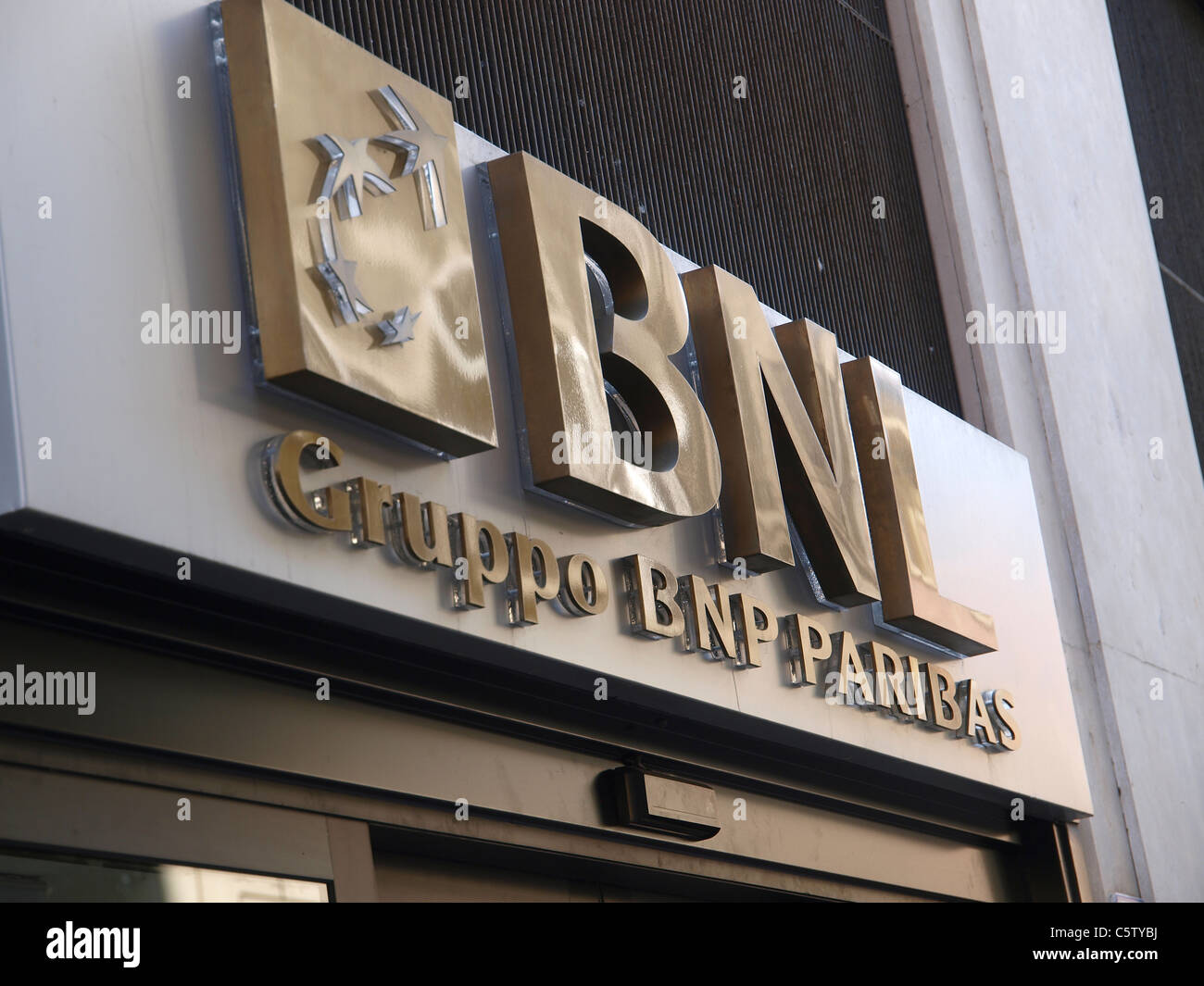 BNL, Gruppo BNP PARIBAS Stock Photo - Alamy