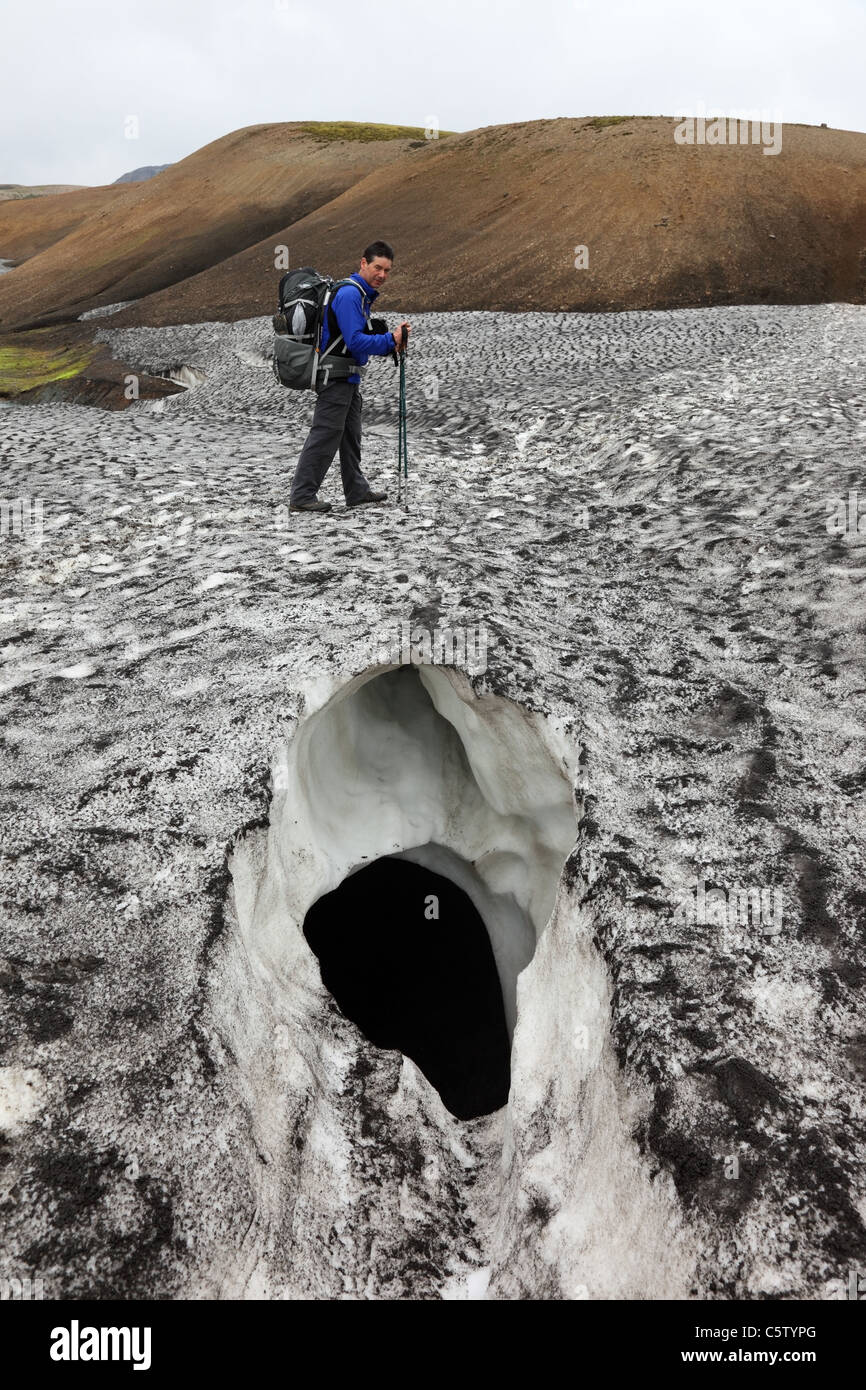 Crevasse crossing hi-res stock photography and images - Alamy