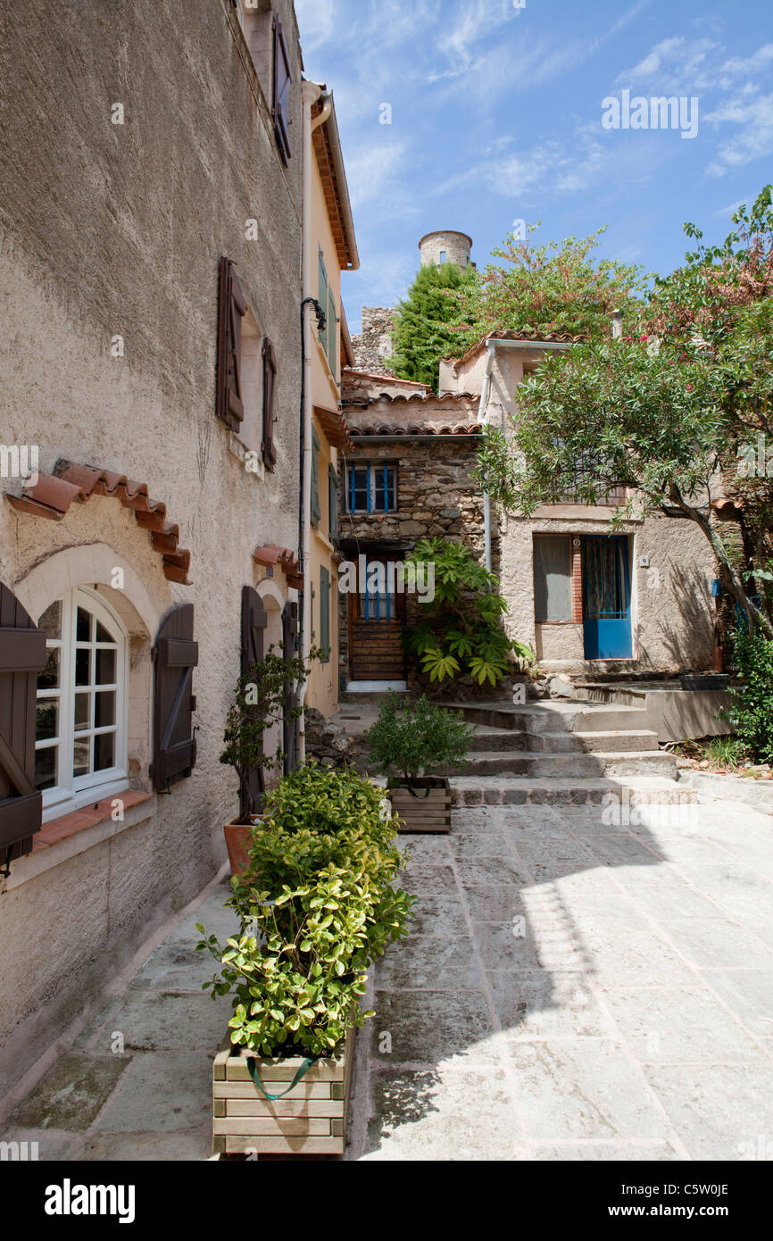 Grimaud, Var Cote d'Azur, France. Detail of the village houses Stock ...