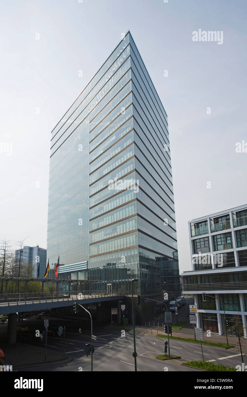 Stadttor duesseldorf city gate glass hi-res stock photography and ...
