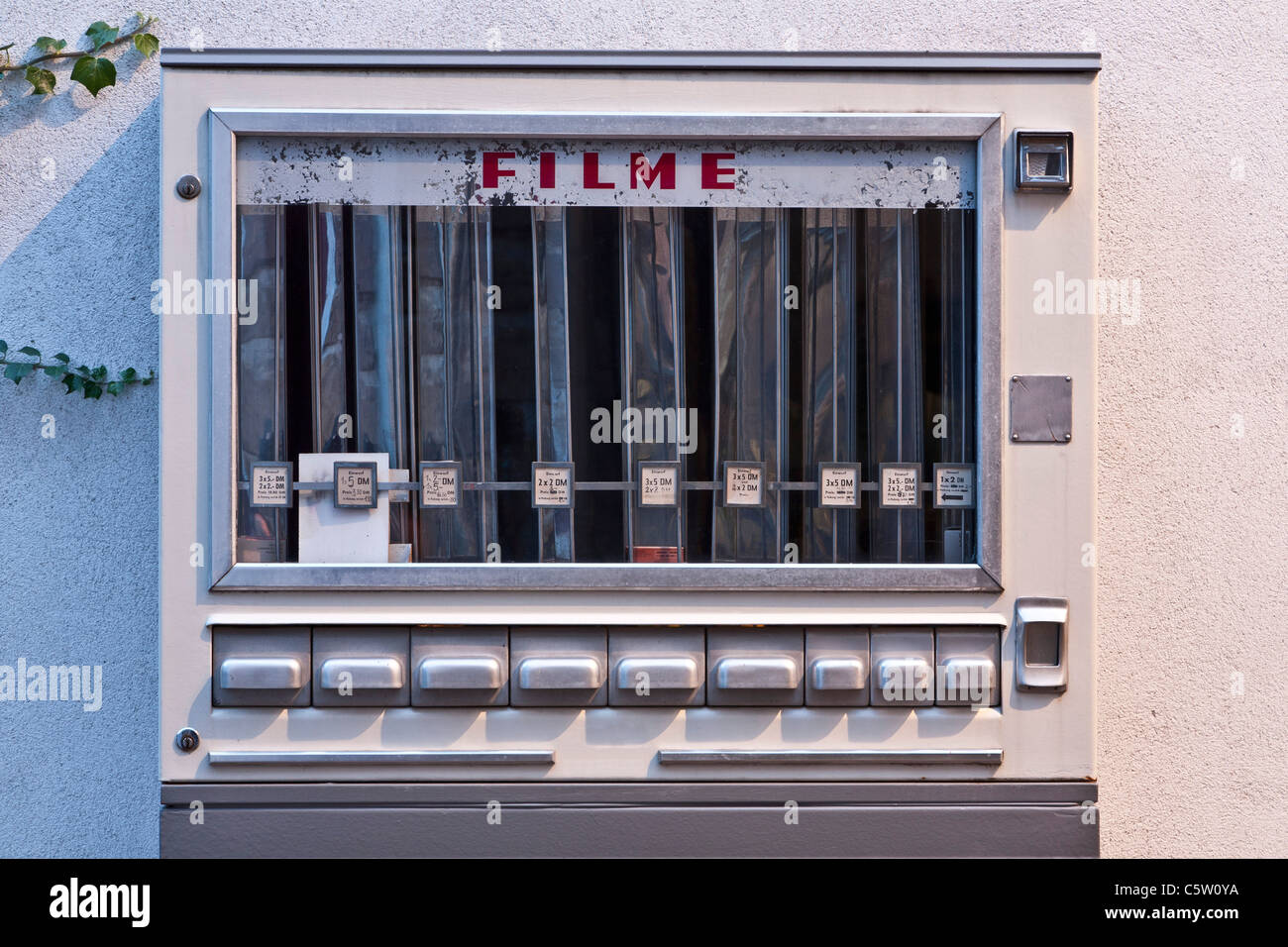 Old fashioned film automat hi-res stock photography and images - Alamy