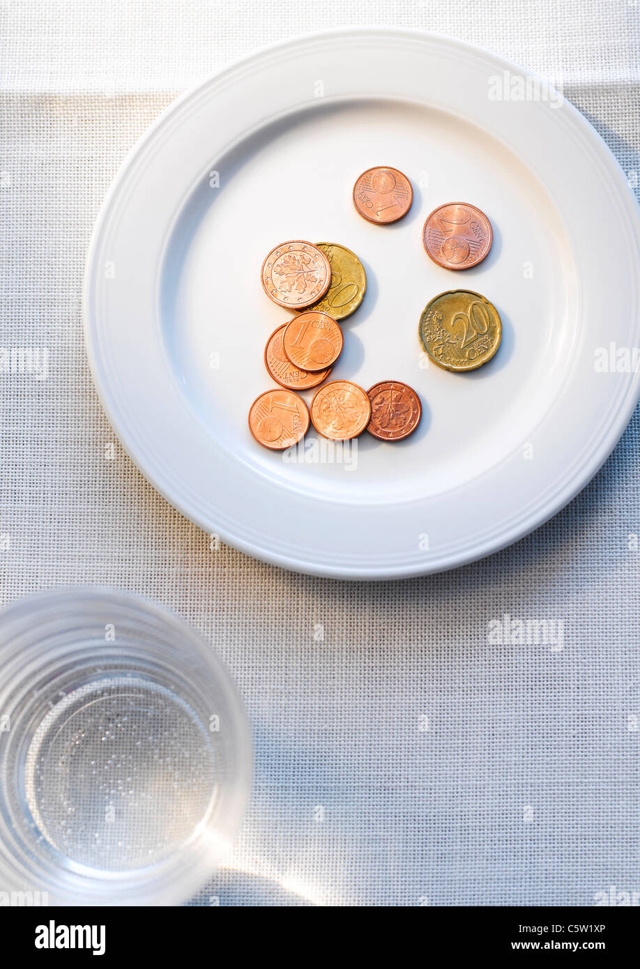 Tip plate hi-res stock photography and images - Alamy