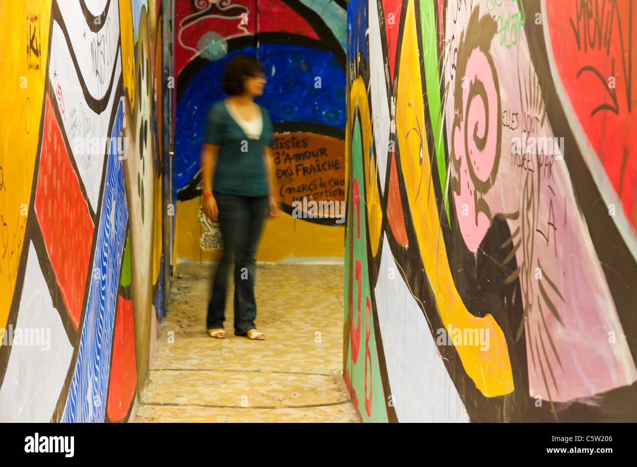 Les Frigos 's a industrial warehouse re-converted into an production ...