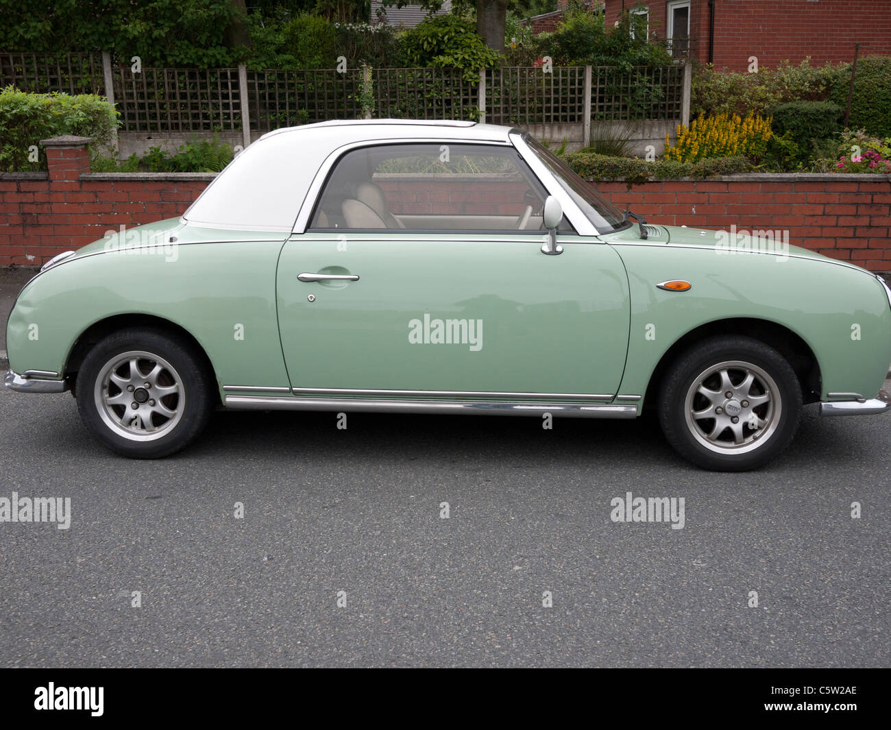 Nissanfigaro hi-res stock photography and images - Alamy
