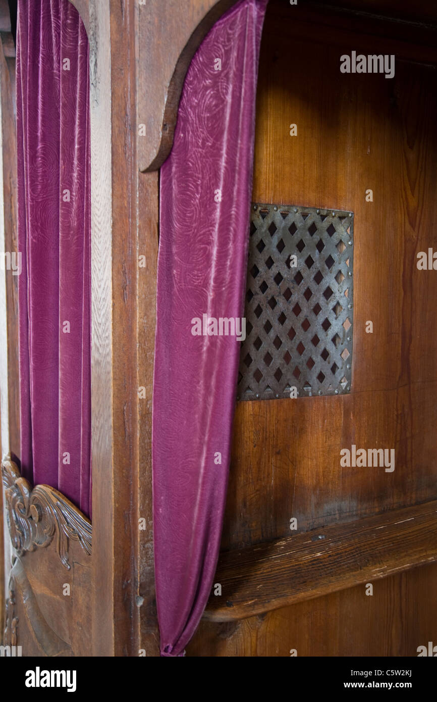 Confessional curtain hi-res stock photography and images - Alamy