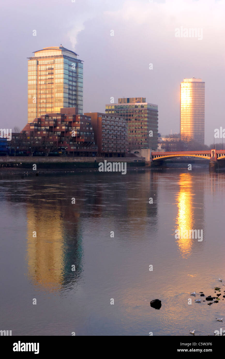 Millbank tower millbank london uk hi-res stock photography and images ...