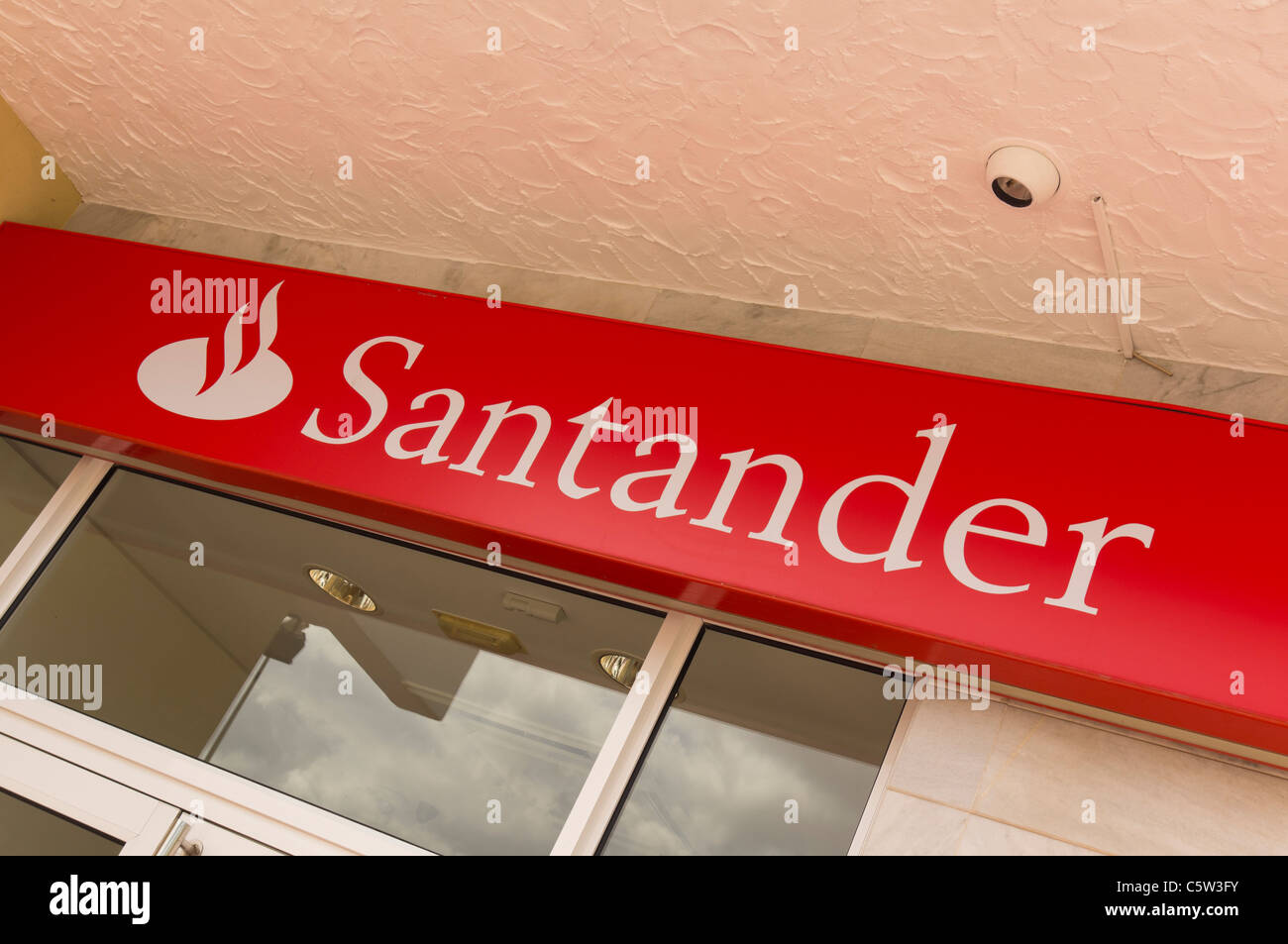 Sandander logo hi-res stock photography and images - Alamy